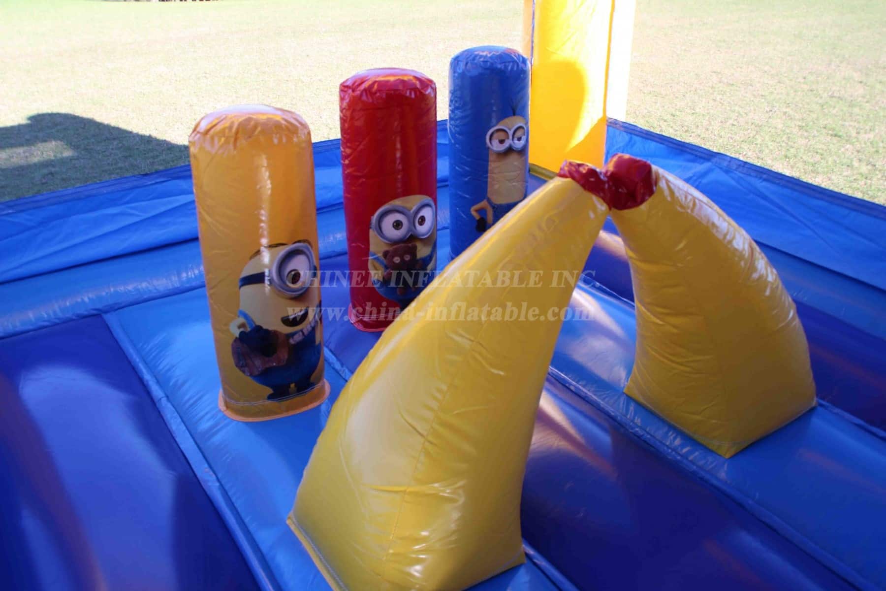 T2-4081 Minions Jumping Castle - Chinee Inflatable Factory